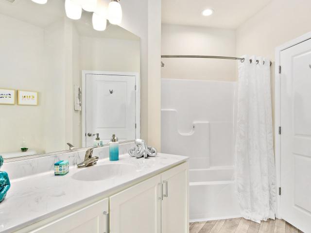 3 BR, 2 BA Apartment 9800 Shore Break Lane Unit 307, Berlin, MD 21811