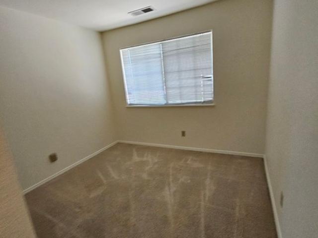 3 BR, 2 BA Apartment 982 West Springer Drive, Turlock, CA 95382