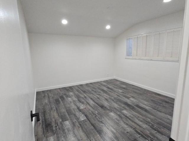 3 BR, 2 BA Apartment 9011 Etiwanda Avenue, Los Angeles, CA 91325