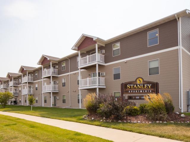 3 BR, 2 BA Apartment 901 5th Street Southeast Unit 108, Stanley, ND 58784