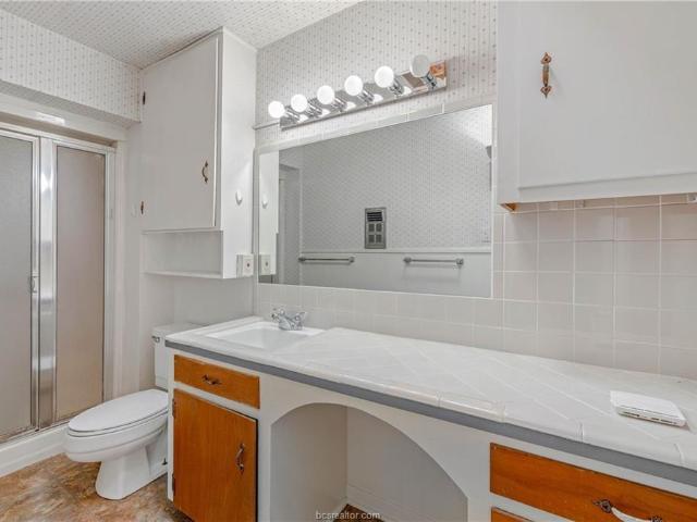 3 BR, 2 BA Apartment 902 Holik Drive, College Station, TX 77840
