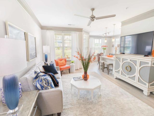 3 BR, 2 BA Apartment 90 Oak Hill Ct Unit 300C 323, Huntersville, NC 28078
