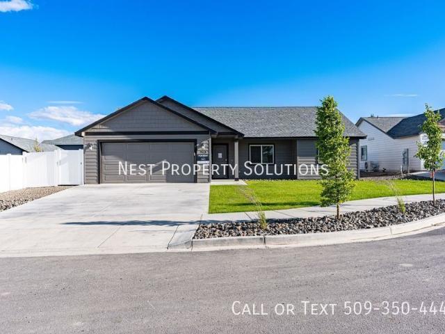 3 BR, 2 BA Apartment 913 N Washington Ct Moses Lake, WA 98837