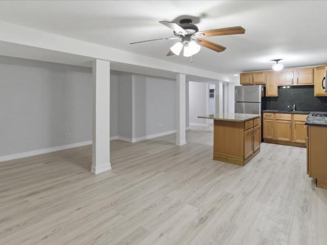 3 BR, 2 BA Apartment 910 West Gunnison, Chicago, IL 60640