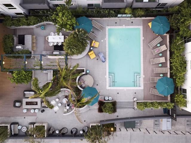 3 BR, 2 BA Apartment 915 North La Brea Avenue Unit 454, Los Angeles, CA 90038