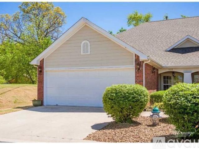 3 BR, 2 BA Apartment 918 West Dixson Street, Unit Oakwood POA, Rogers, AR 72758