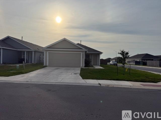 3 BR, 2 BA Apartment 9201 Luciano Place, Seguin, TX 78155