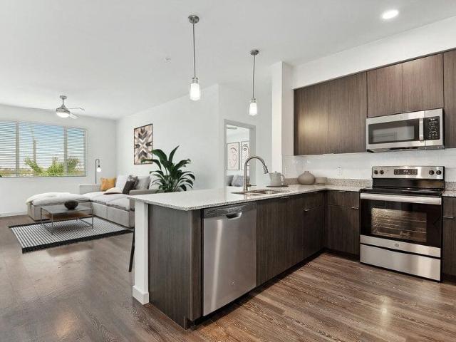 3 BR, 2 BA Apartment 9201 N 83rd Ave Unit 2002, Peoria, AZ 85345