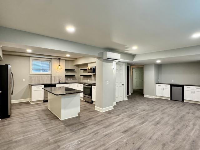 3 BR, 2 BA Apartment 920 Ward Pkwy, Kansas City, MO 64111