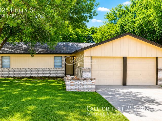 3 BR, 2 BA Apartment 926 Holly St, Copperas Cove, TX 76522