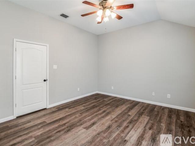 3 BR, 2 BA Apartment 9300 Chesapeake Lane, McKinney, TX 75071