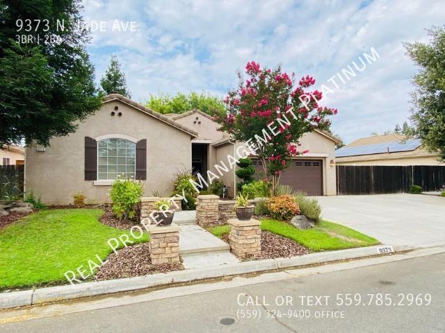 3 BR, 2 BA Apartment 9373 N. Jade Ave Fresno, CA 93720