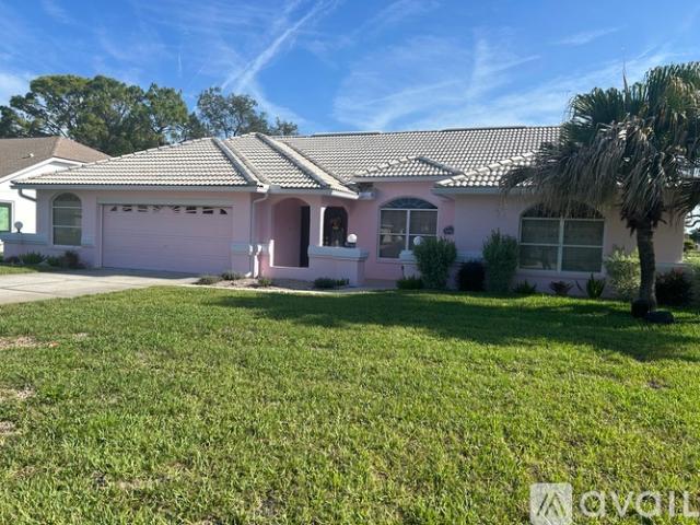 3 BR, 2 BA Apartment 9376 Southern Bell Dr, Weeki Wachee, FL 34613