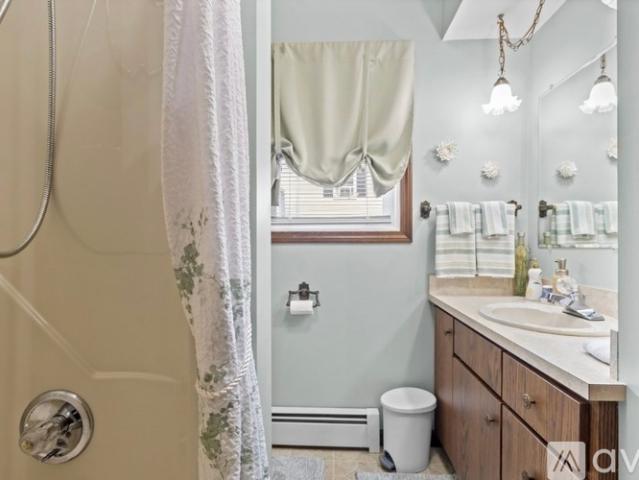 3 BR, 2 BA Apartment 9 North A Street, Taftville, CT 06380