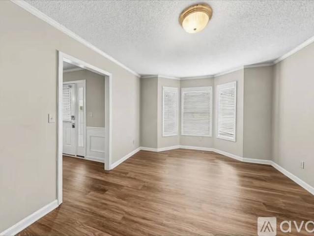 3 BR, 2.5 BA Apartment 7128 Duchamp Dr, Charlotte, NC 28215