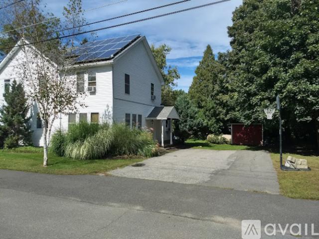 3 BR, 2 BA Apartment 9 Station St, Unit A, Montague, MA 01351