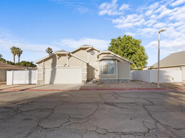 3 BR, 2 BA in Central Indio