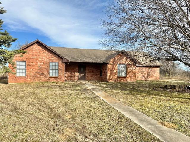 3 BR, 2 BA in Aubrey