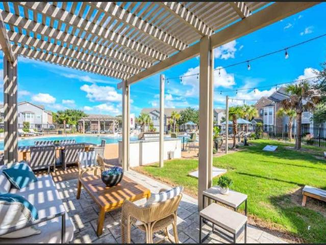 3 BR, 2 BA in Eldridge West Oaks