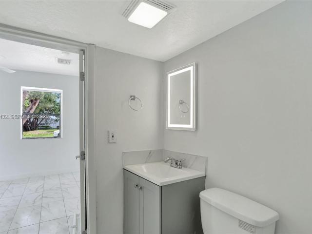 3 BR, 2 BA in I 95 Business Corridor South