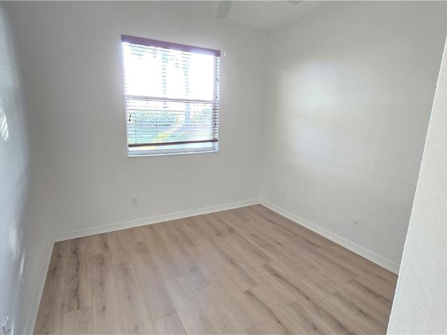 3 BR, 2 BA in Indian River Farms