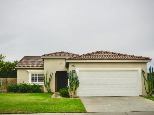 3 BR, 2 BA in Shadow Hills