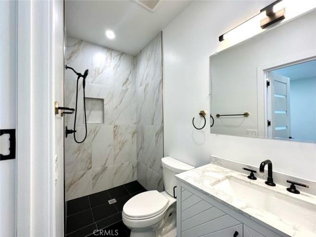3 BR, 2 BA in Valley Glen