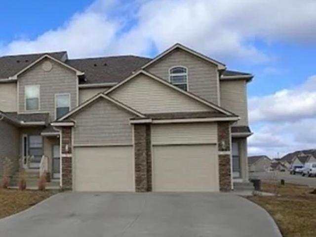 3 BR, 3.5 BA Apartment 10512 Clubhouse Dr, Unit 10512, Kansas City, KS 66109