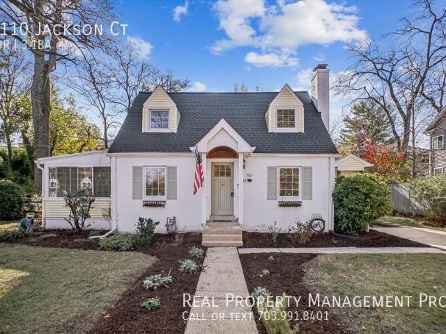 3 BR, 3.5 BA Apartment 1110 Jackson Ct, Falls Church, VA 22046