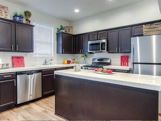 3 BR, 3.5 BA Apartment 1361 El Camino Real Unit 112, Tustin, CA 92780