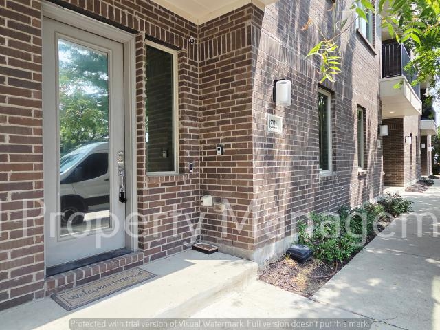 3 BR, 3.5 BA Apartment 13222 Bee St, Dallas, TX 75234