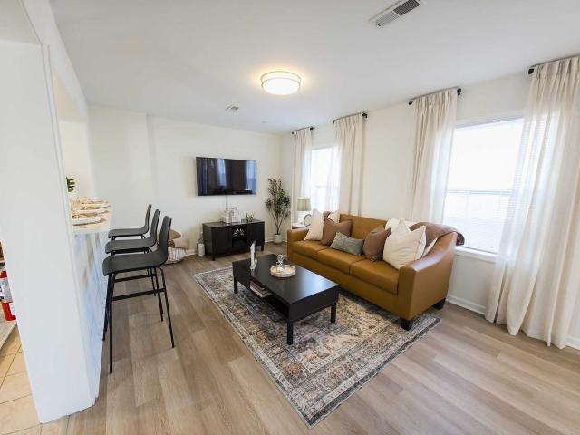 3 BR, 3.5 BA Apartment 1335 Dreibelbis St Unit Entire Unit Priced By Bed, State College, PA 16801