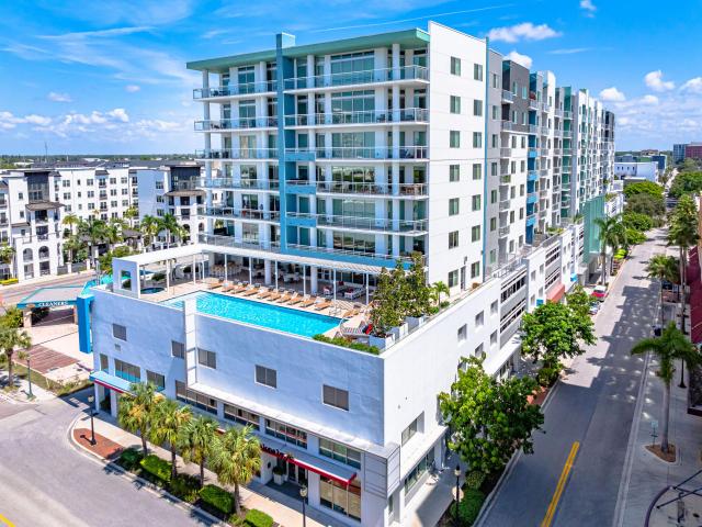 3 BR, 3.5 BA Apartment 1415 2nd St Unit 0525, Sarasota, FL 34236