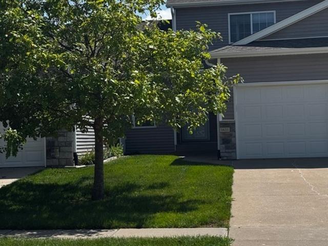 3 BR, 3.5 BA Apartment 1631 Jenna Drive, Davenport, IA 52804