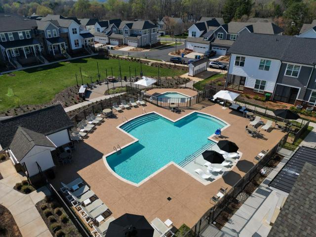 3 BR, 3.5 BA Apartment 17014 Fairmount Way Unit 17025, Pineville, NC 28134