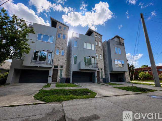 3 BR, 3.5 BA Apartment 1721 Henderson St, Houston, TX 77007