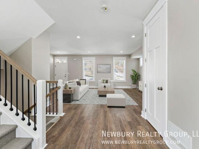 3 BR, 3.5 BA Apartment 1827 Chessland Street, Pittsburgh, PA 15205