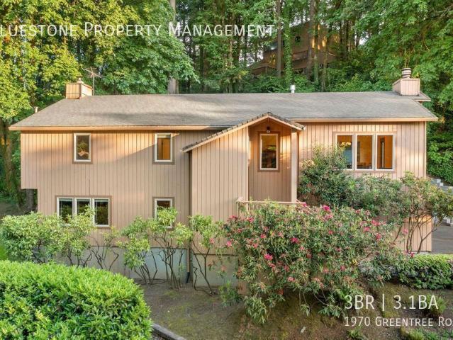 3 BR, 3.5 BA Apartment 1970 Greentree Road, Lake Oswego, OR 97034