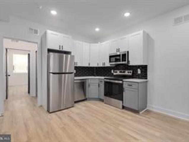 3 BR, 3.5 BA Apartment 2061 N 8th St, Philadelphia, PA 19122