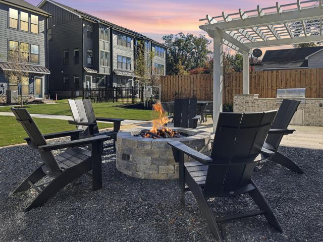 3 BR, 3.5 BA Apartment 206 North Leach Street Unit 46, Greenville, SC 29611