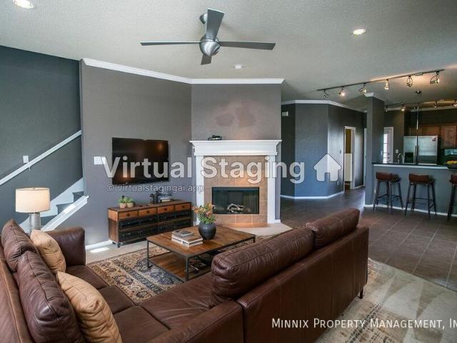 3 BR, 3.5 BA Apartment 2101 Main St Lubbock, TX 79401