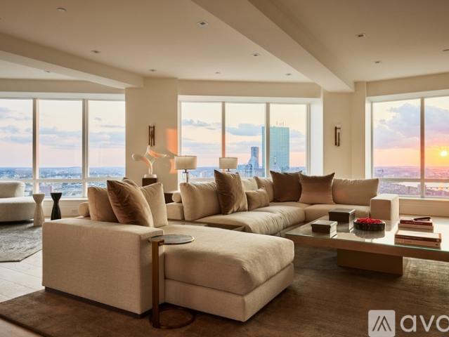 3 BR, 3.5 BA Apartment 2 Avery St, Unit PH3C, Boston, MA 02111
