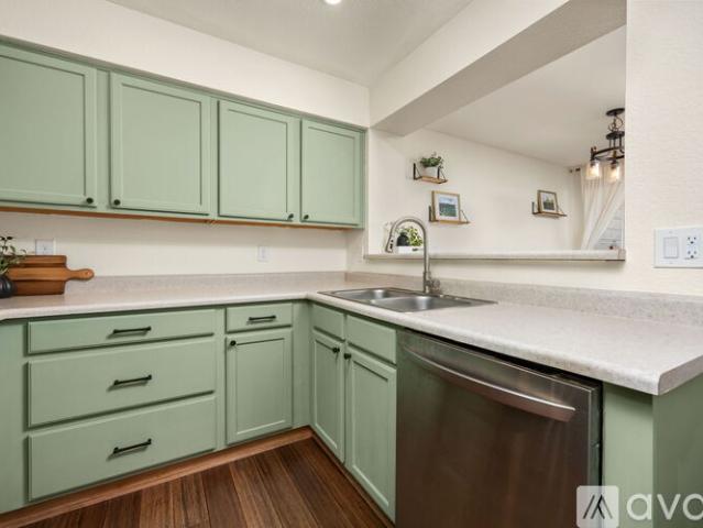 3 BR, 3.5 BA Apartment 3051 Sage Creek Road, Unit Unit C18, Fort Collins, CO 80528