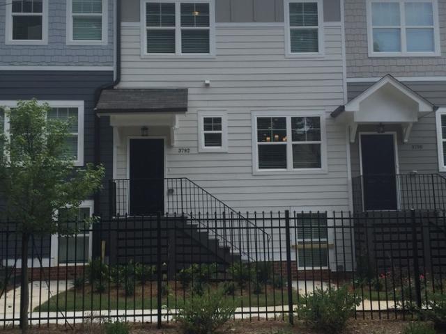 3 BR, 3.5 BA Apartment 3792 Oxford Circle, Atlanta, GA 30340