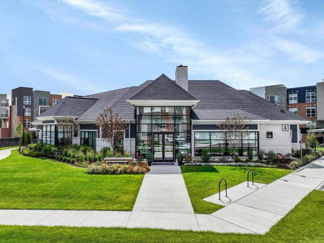 3 BR, 3.5 BA Apartment 39500 Champion Circle Unit 39623, Novi, MI 48377