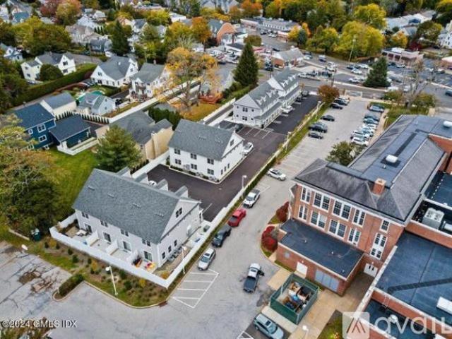 3 BR, 3.5 BA Apartment 4 Orchard St, Unit N, Greenwich, CT 06807