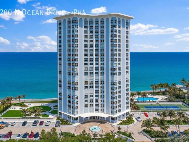 3 BR, 3.5 BA Apartment 5200 N Ocean Drive, Singer Island, FL 33404