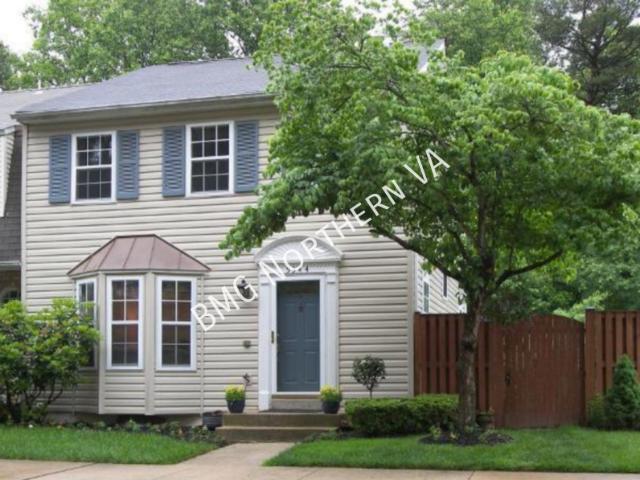 3 BR, 3.5 BA Apartment 5344 Anchor Ct, Fairfax, VA 22032