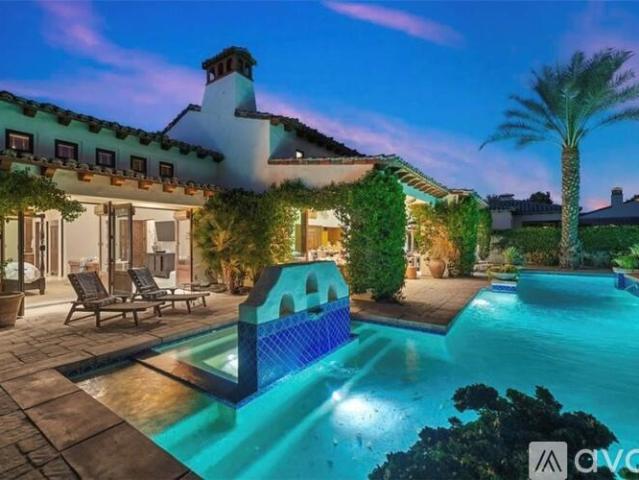 3 BR, 3.5 BA Apartment 56145 Village Dr, La Quinta, CA 92253