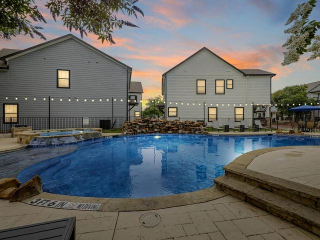 3 BR, 3.5 BA Apartment 6515 West Hausman Road Unit 2402, San Antonio, TX 78249